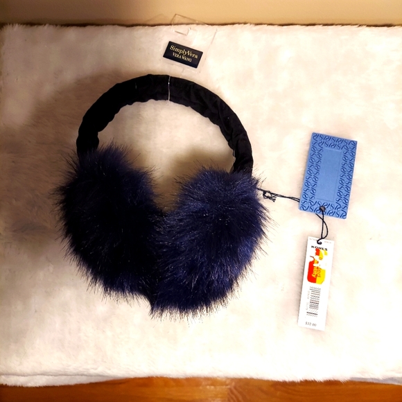 Simply Vera Vera Wang | Accessories | Vera Wang Ear Muffs | Poshmark